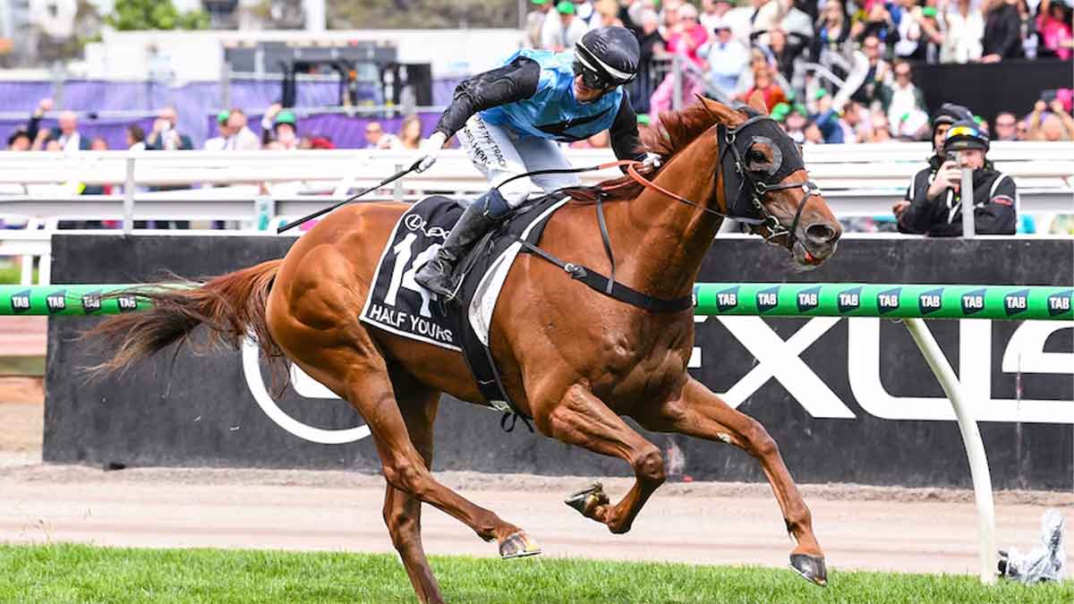 #AUSTRALIA RACING: Watch Half Yours Win Melbourne Cup For Female Jockey ...